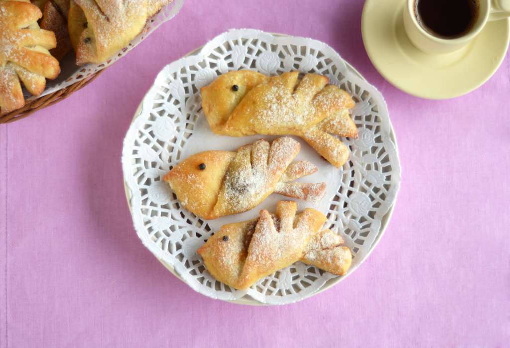 Sladki kvašeni ptički z nadevom – The Foodie Slovenia